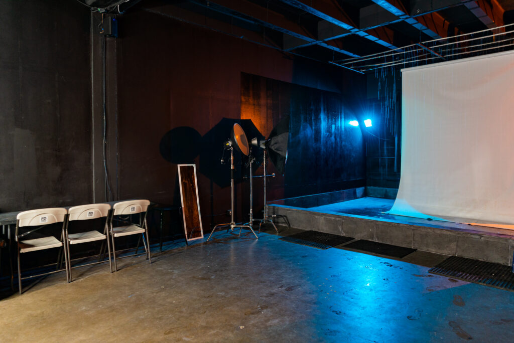 Blackout Studio with warm rain feature | FD Photo Studio