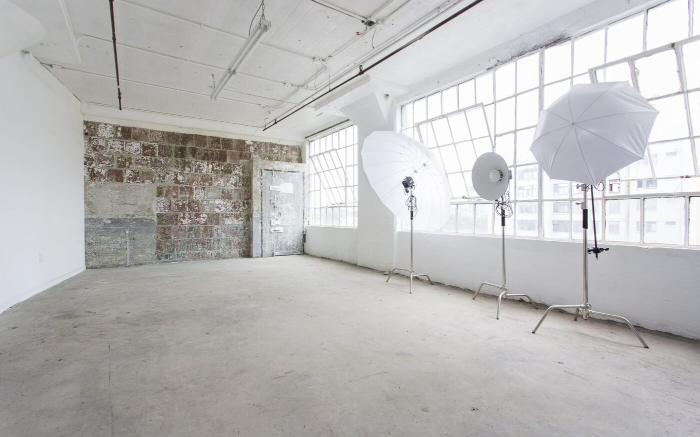New York Stages: NY Studio 6 "Exposed Block" | FD Photo Studio