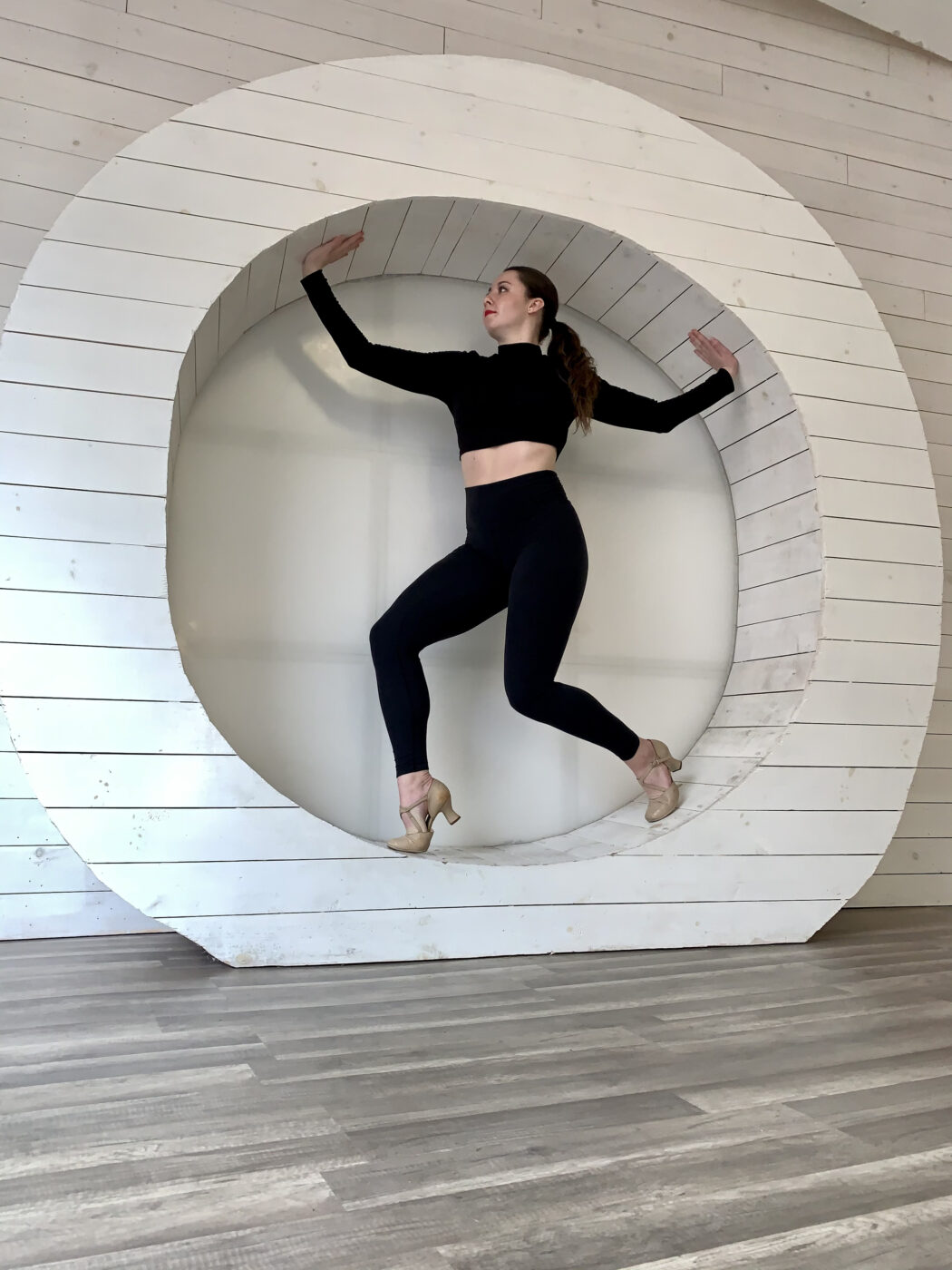 Kelly Dooley In NYC Studio 5 | FD Photo Studio