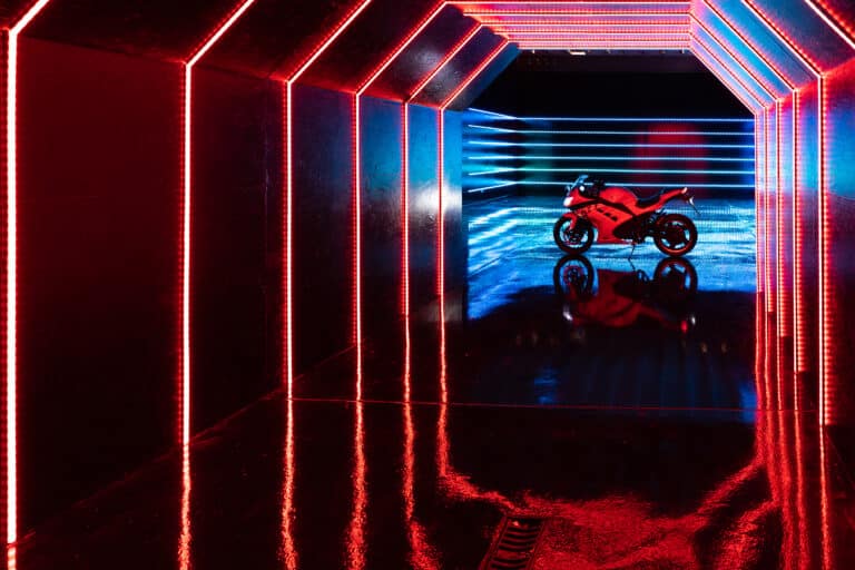 Natural vs Artificial Light: A Complete Guide for Photography (2025 ...