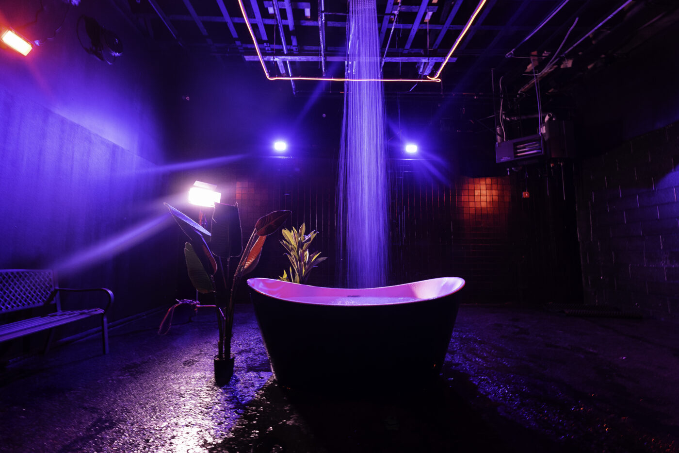 Large Rain room with different rain setups and RGB Lights